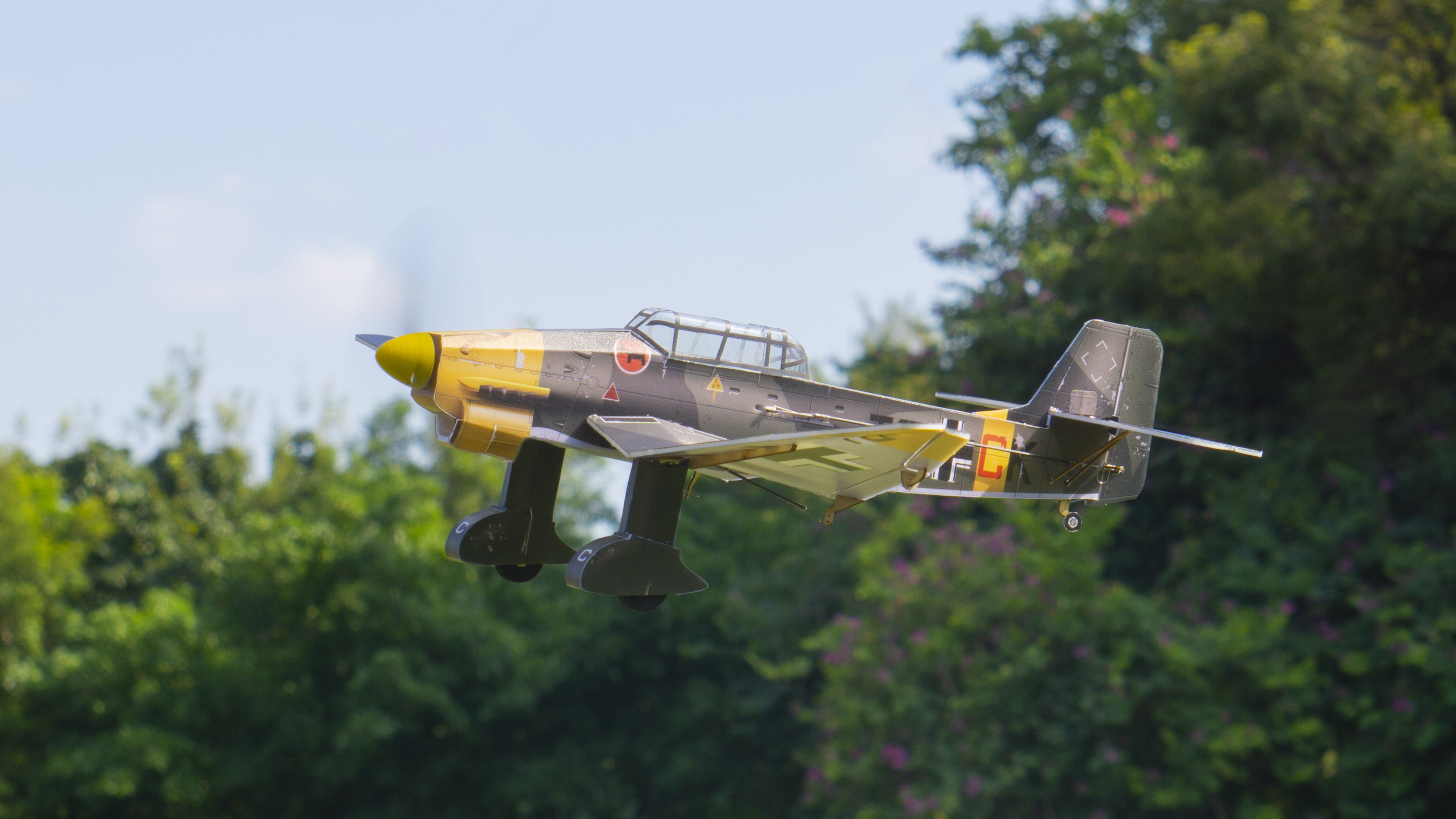 New Release! Ju-87 Stuka Bomber 4CH Aircraft!
