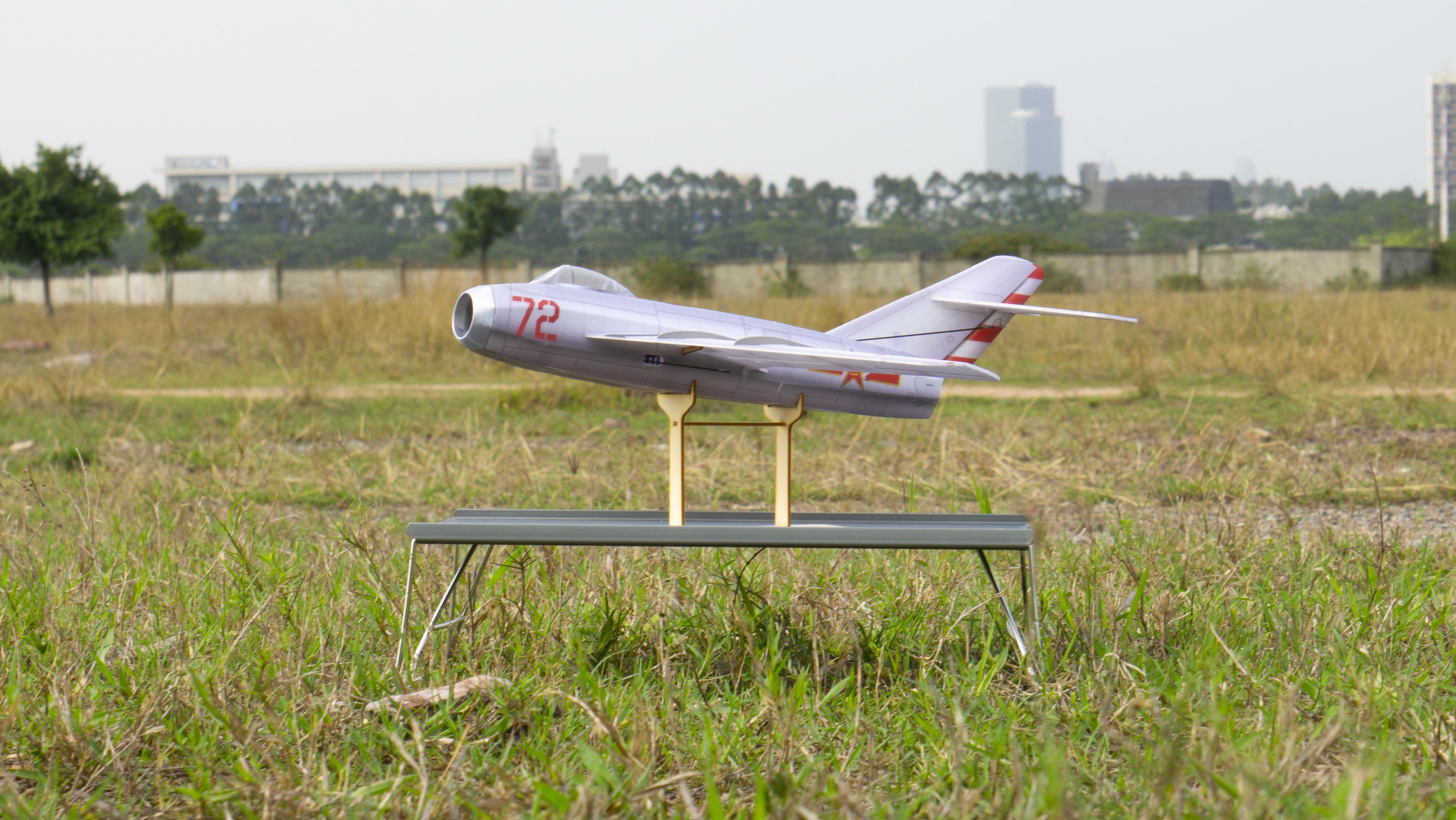 Low-Speed Maneuverability with the MiG-15!